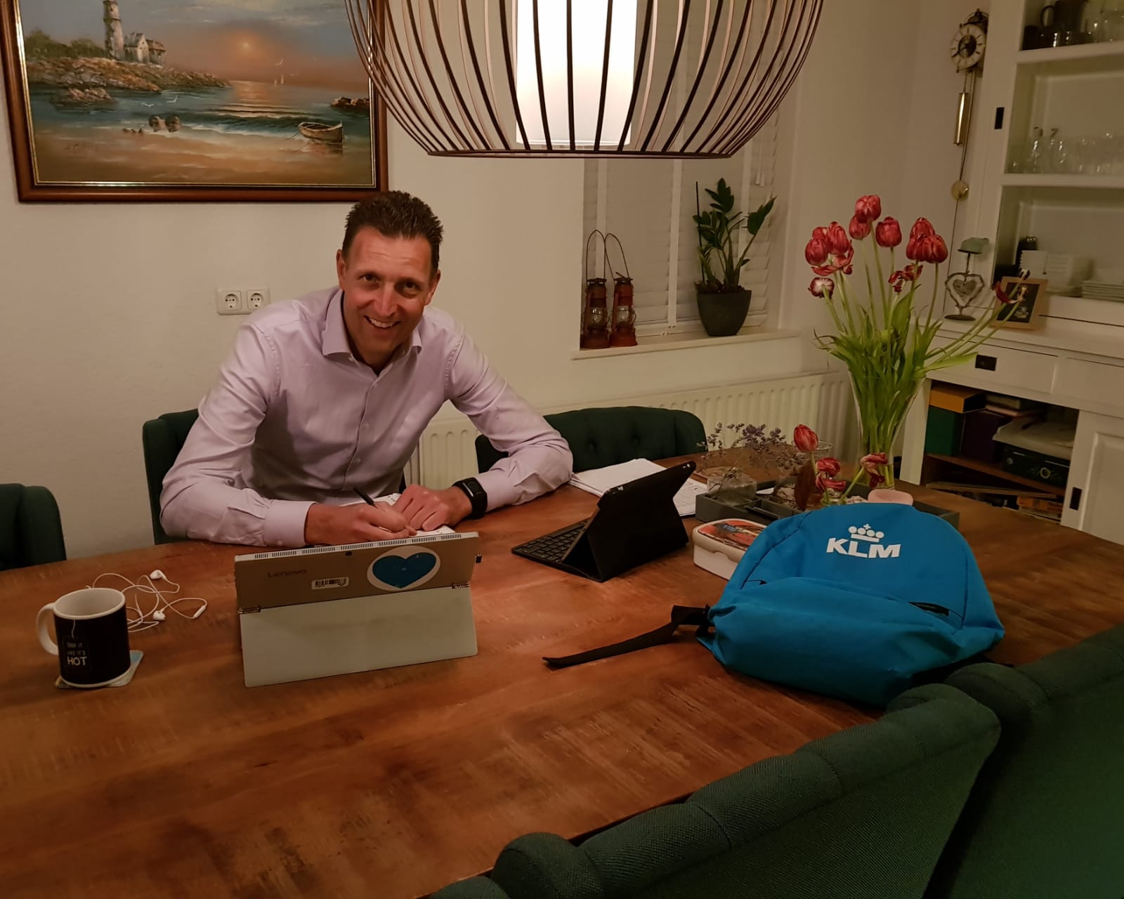 'Triest, die blauwe vliegtuigen die overal geparkeerd staan' | AWVN