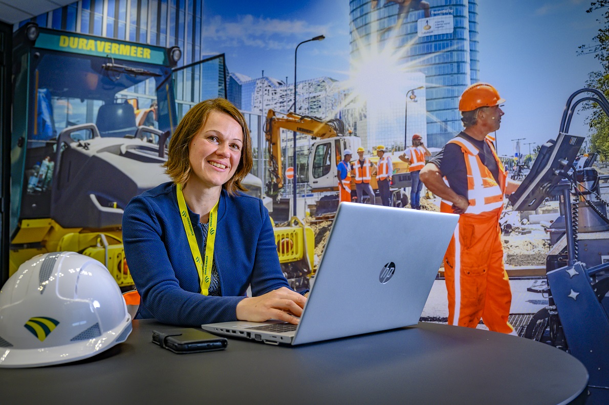 'Treed lastige situaties met verwondering tegemoet'